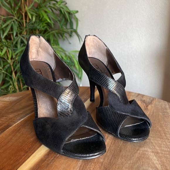 Moda Spana | Shoes | Moda Spana Heels Womens 8 Black Suede Reptile Open ...